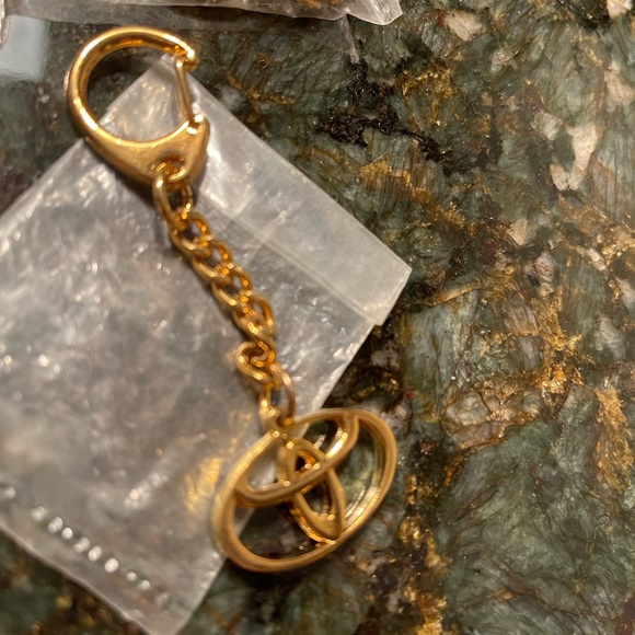 Toyota | Accessories | Toyota Symbol Keychain New Plz See Pictures For ...